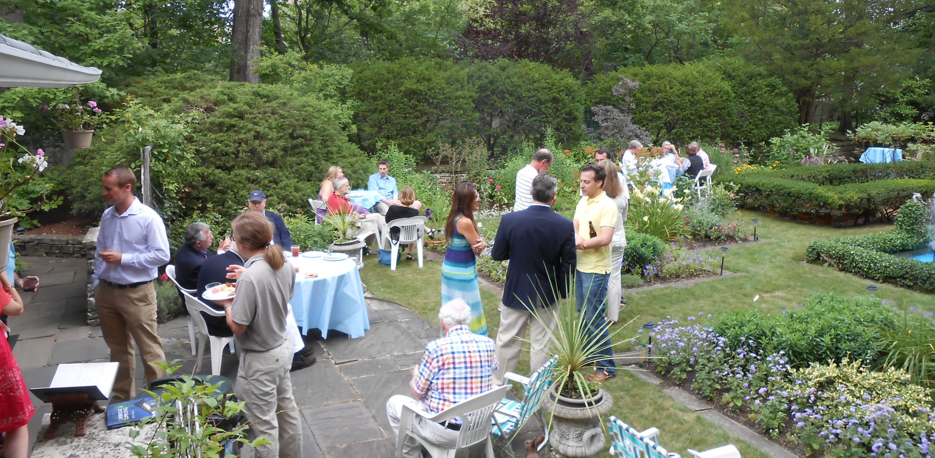 Winnetka, IL: Chicago Garden Party | Cambridge in America